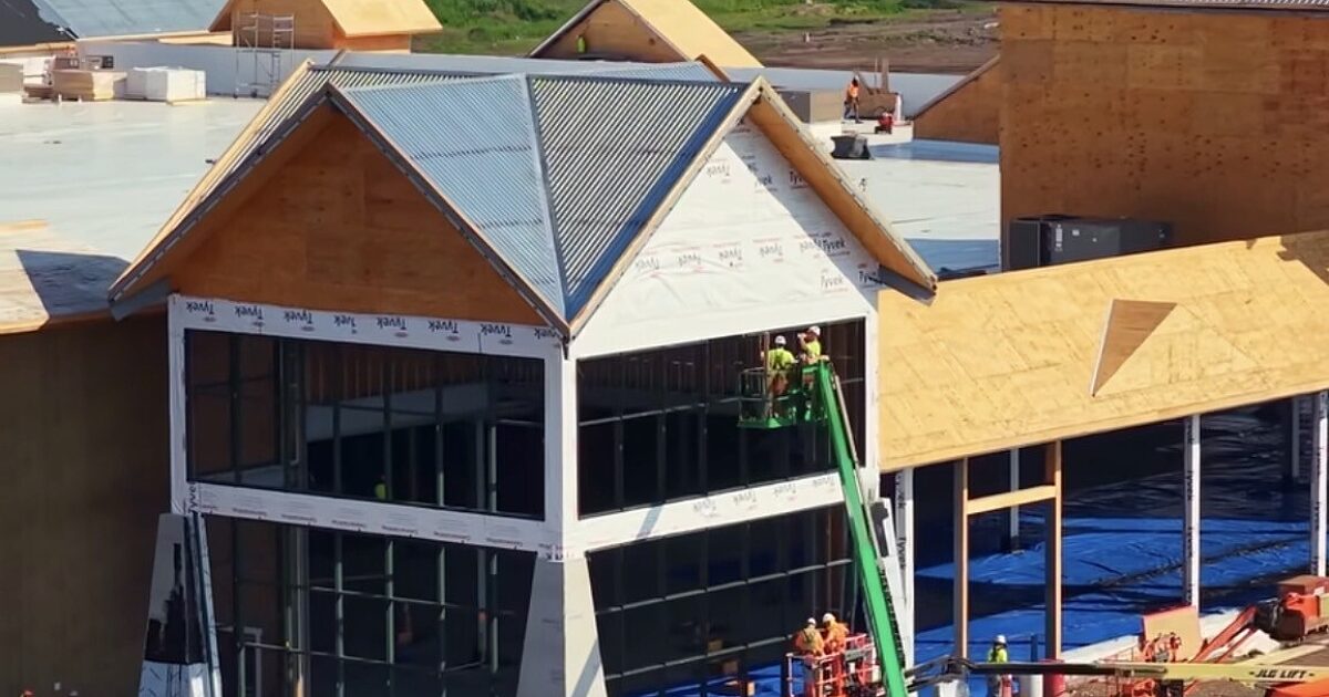 200,000 SF of Geo-Seal EV40s Secures Retail Anchor in New Development ...