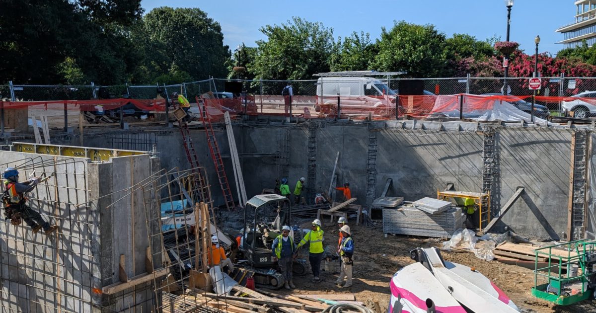 Luxury DC Structure Features Geo-Seal 60, PreTak, and E.Proformance | EPRO